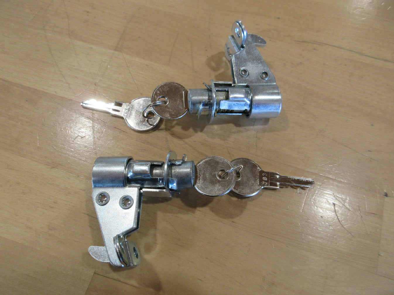 Pair of MB or GPW Tool Box Lock with Key – C&C Equipment LLC